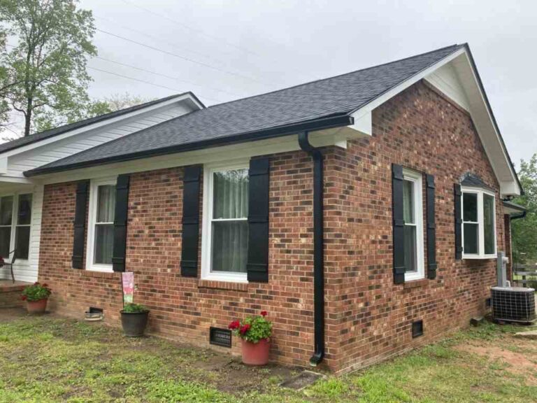 15 Ideas To Design Red Brick House With Black Trim: A Timeless ...