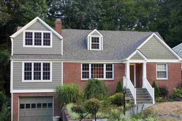 15 Ideas To Design Red Brick House With Black Trim: A Timeless ...