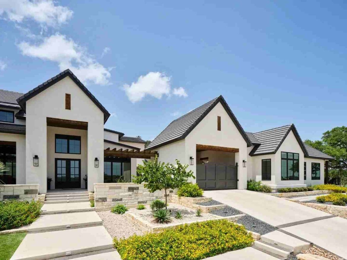 25 Striking Ideas to Design Small White House with Black Trim - Tangy House